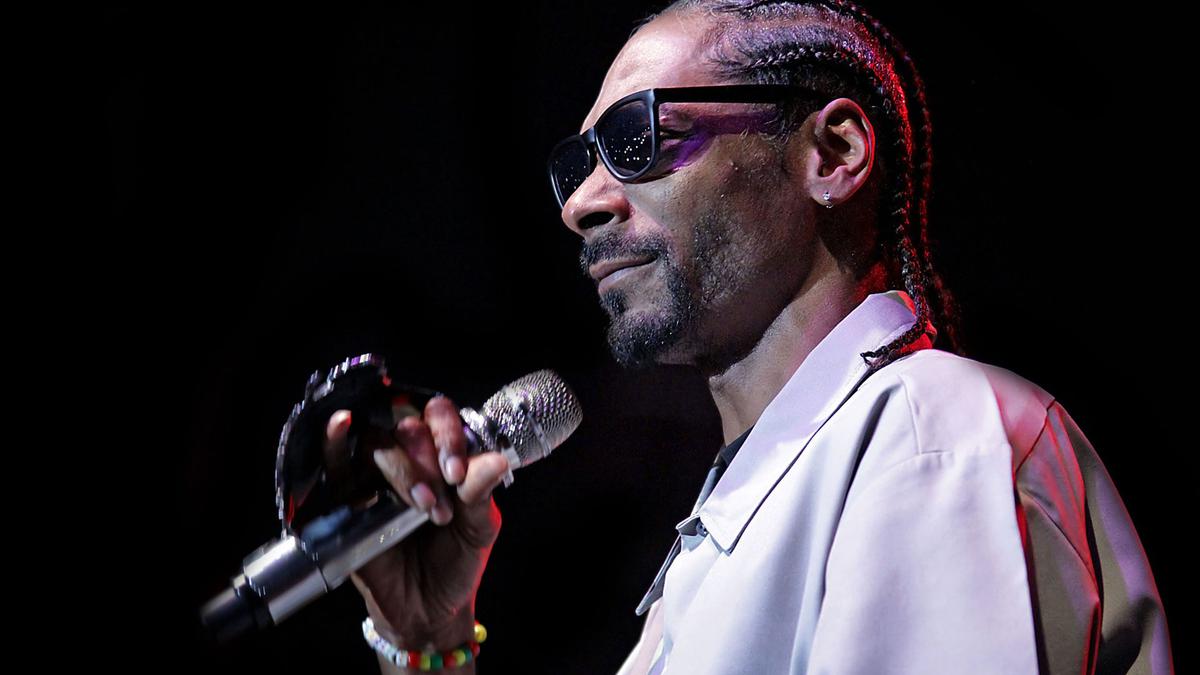 Snoop Dogg Bersumpah Tak Kan Pernah Kembali ke Swedia