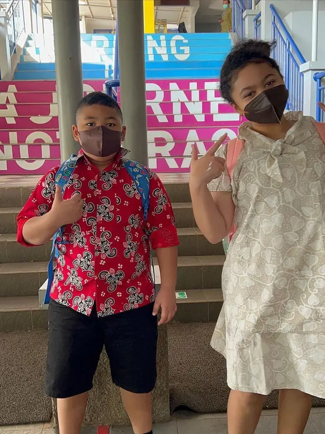 6 Potret Amora dan Kellen Lemos, Anak Kris Dayanti Kompak Sejak Kecil