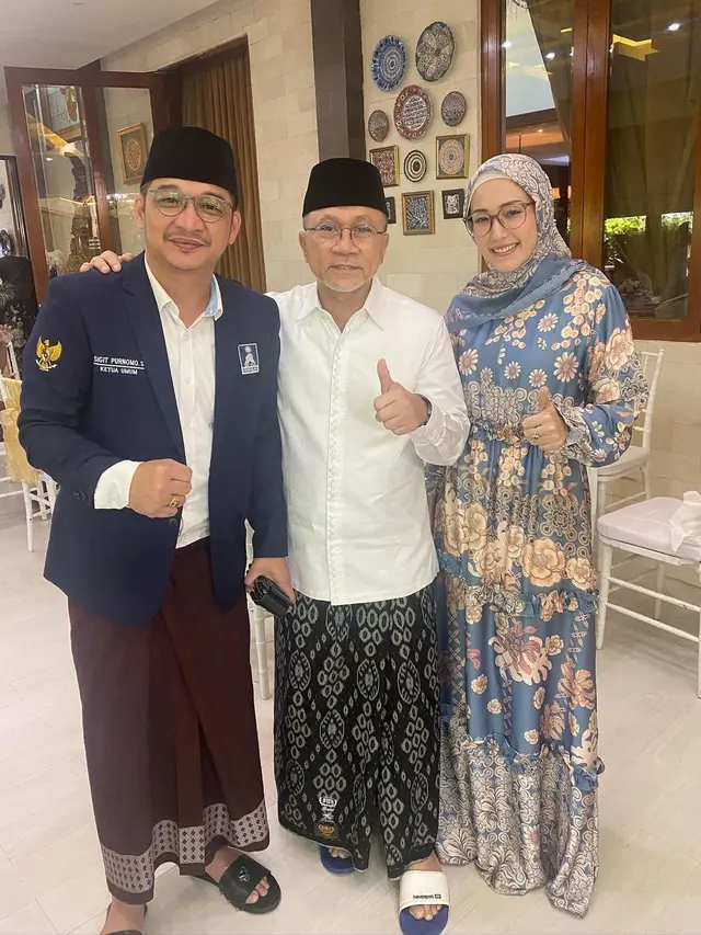 Nyaleg Bareng di Pemilu 2024, Ini 6 Potret Pasha Ungu dan Istri yang Selalu Kompak - Hot ...