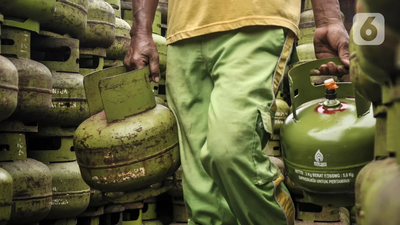 Bahlil: Mulai 2026, Beli Gas Elpiji 3 Kg Wajib Pakai NIK - News Bola.com