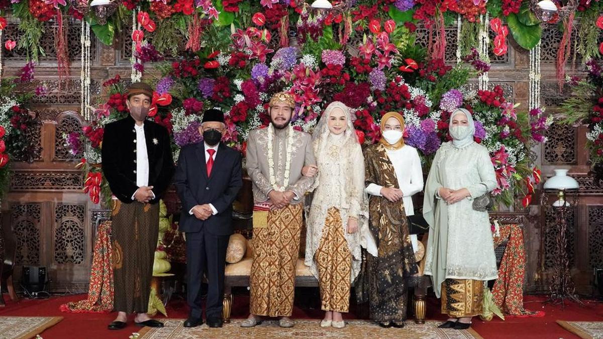 Adik Jokowi dan Ketua MK Langsung Dapat E-KTP dan KK Baru Usai Menikah