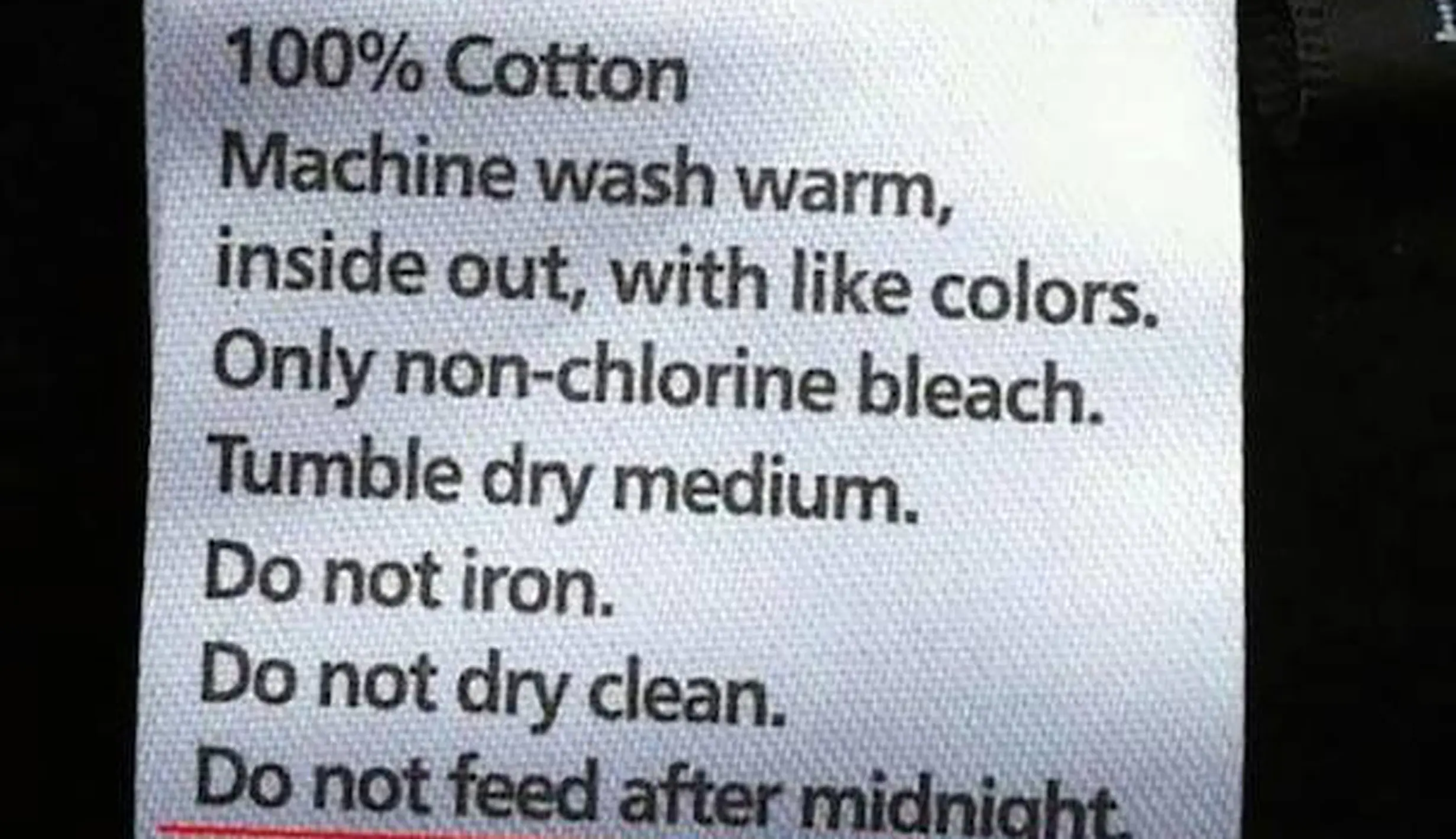 Langka: Keterangan di Label Baju Unik Ini Sukses Bikin Ngakak - Photo ...