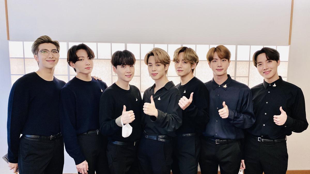 Semua Member BTS Resmi Punya Akun Instagram Pribadi, Ini 4 Faktanya