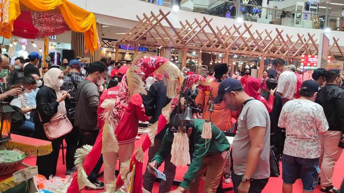 6 Tips Datang ke Festival Kuliner, Makan Sedikit dan Jangan Pergi Sendirian
