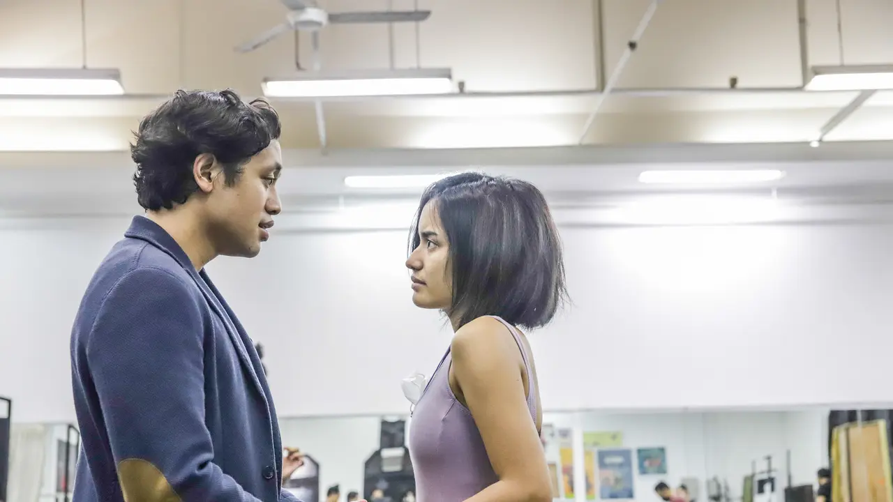 3 Aktor Utama Pemeran Serial Musikal Terinspirasi Novel Siti Nurbaya, Siapa Mereka? - Lifestyle ...