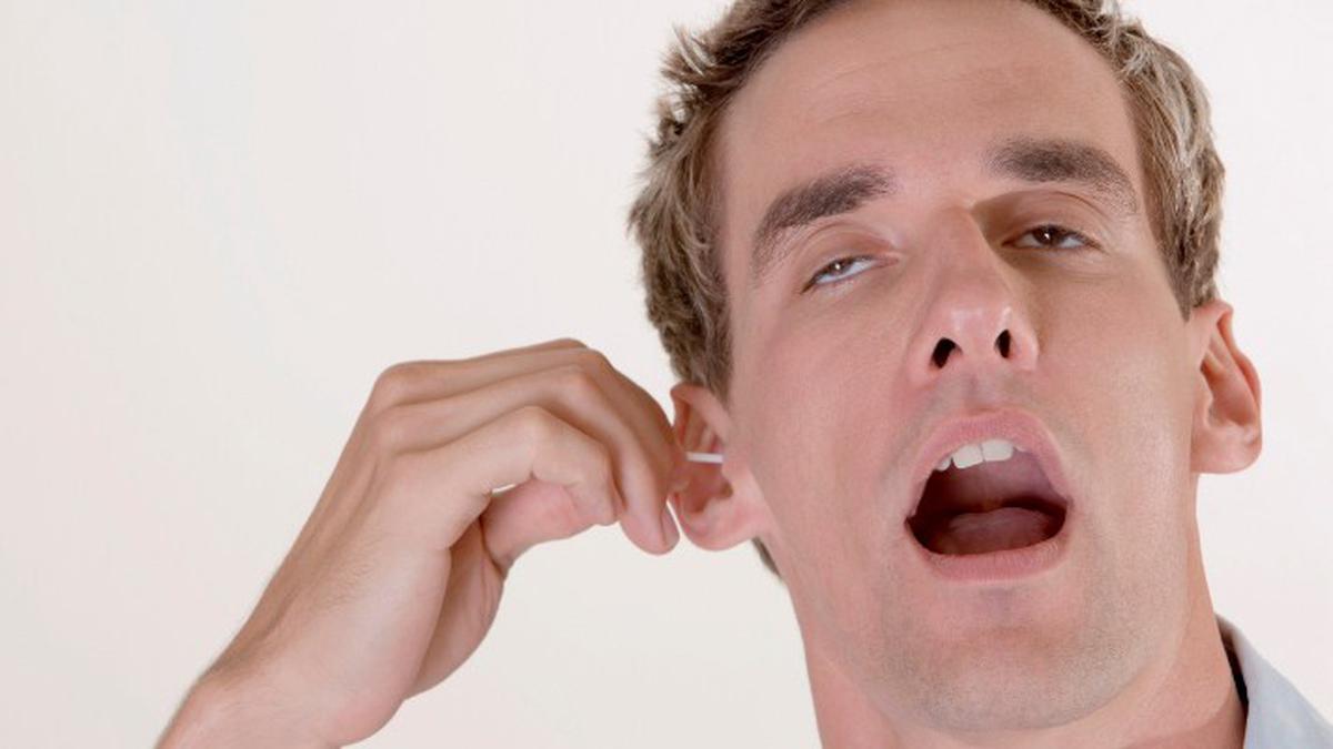 Begini Cara Bersihkan Telinga dengan Benar - Health Liputan6.com