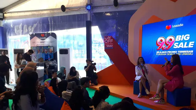 Keseruan di Booth Lazada dalam Acara ON OFF Festival 2019 - ShowBiz ...