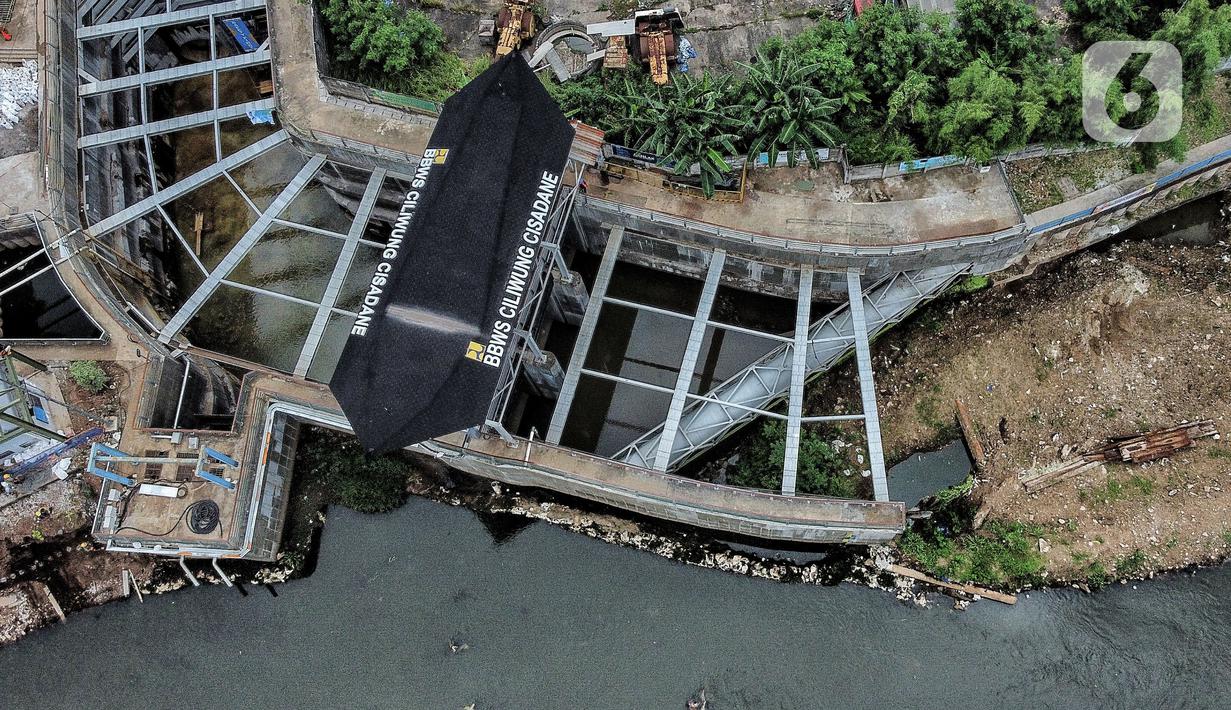Memantau Progres Sodetan Kali Ciliwung - Foto Liputan6.com