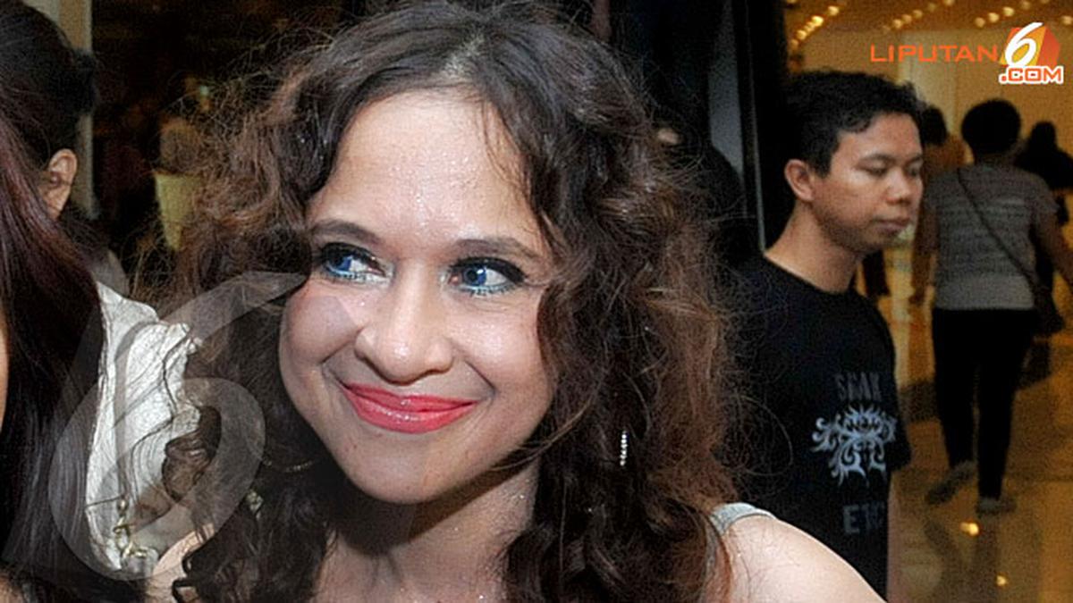 Sylvana Herman Jalani Puasa dengan Kesedihan