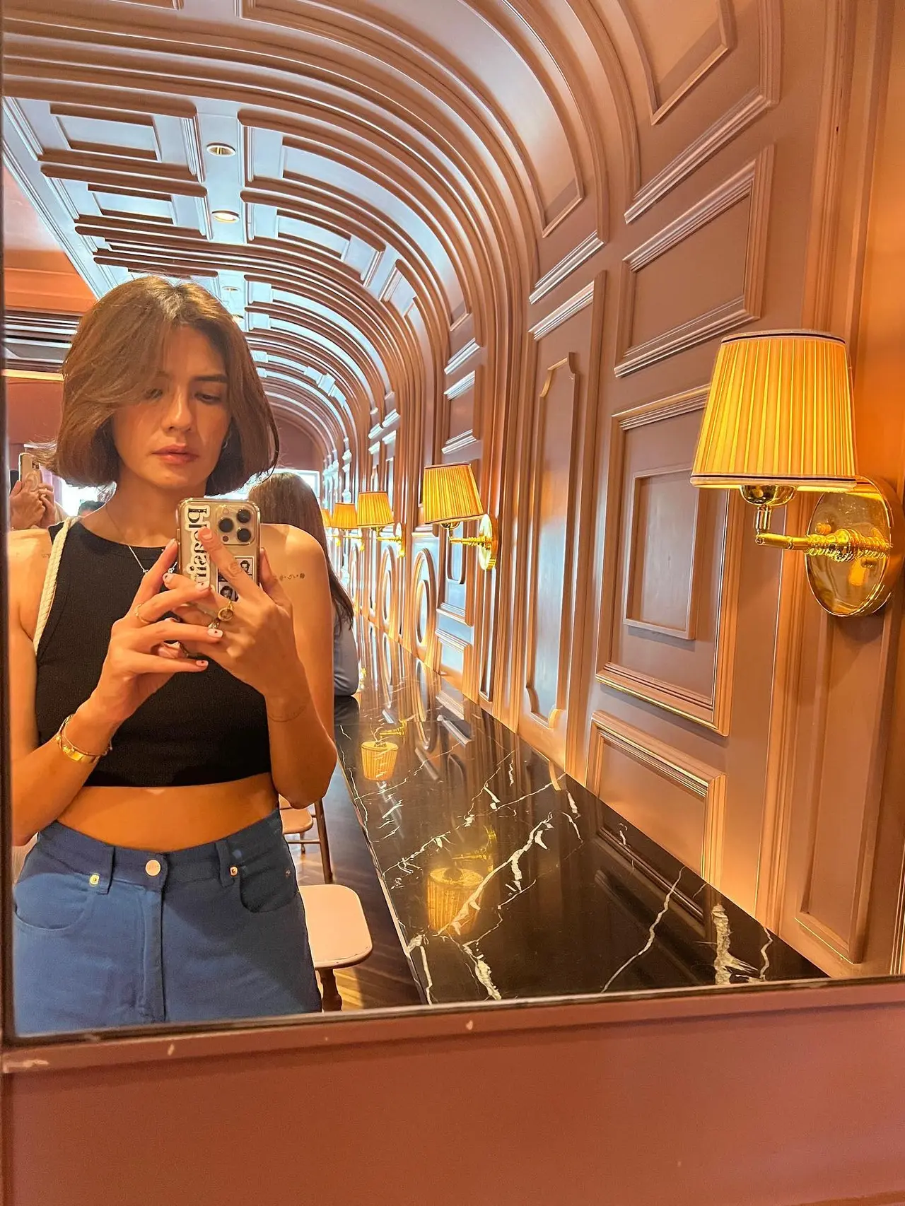 7 Potret Terbaru Nadila Ernesta, Pernah jadi Ratu FTV Kini jadi Istri Rockstar