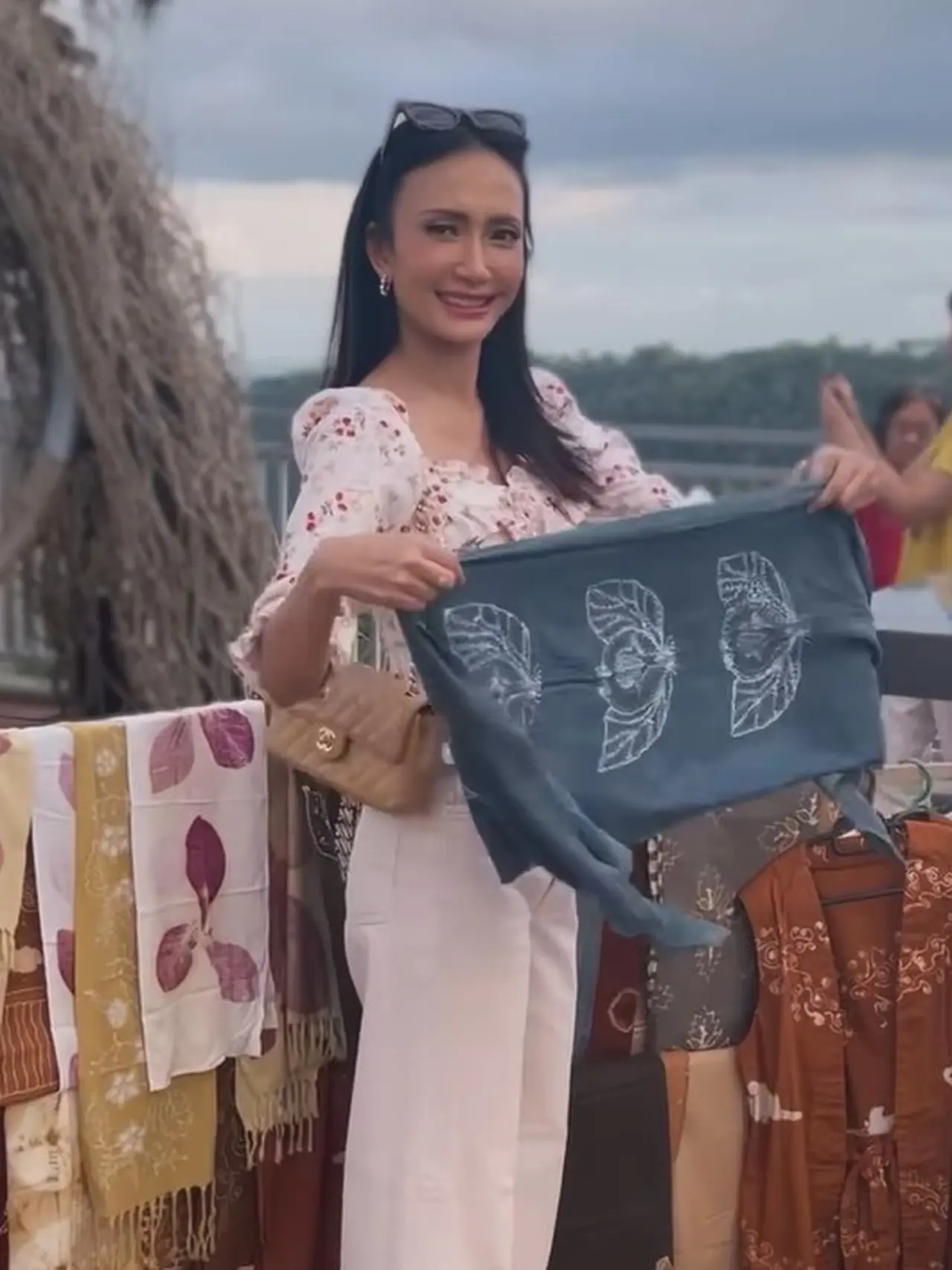 Potret Plesiran Cantik Jebolan Puteri Indonesia, Ada Reisa Broto Asmoro Juga Artika Sari Devi ...