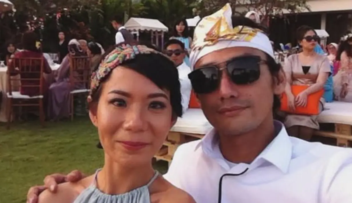 Potret Revaldo dan Istri yang Sudah 7 Tahun Menikah, Setia Mendampingi - Foto Liputan6.com