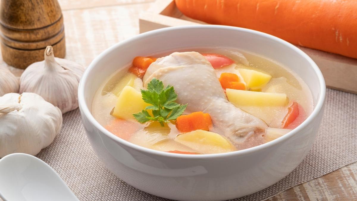 Resep Sup Ayam Tim yang Cocok Dikonsumsi saat Tidak Enak Badan - Food ...