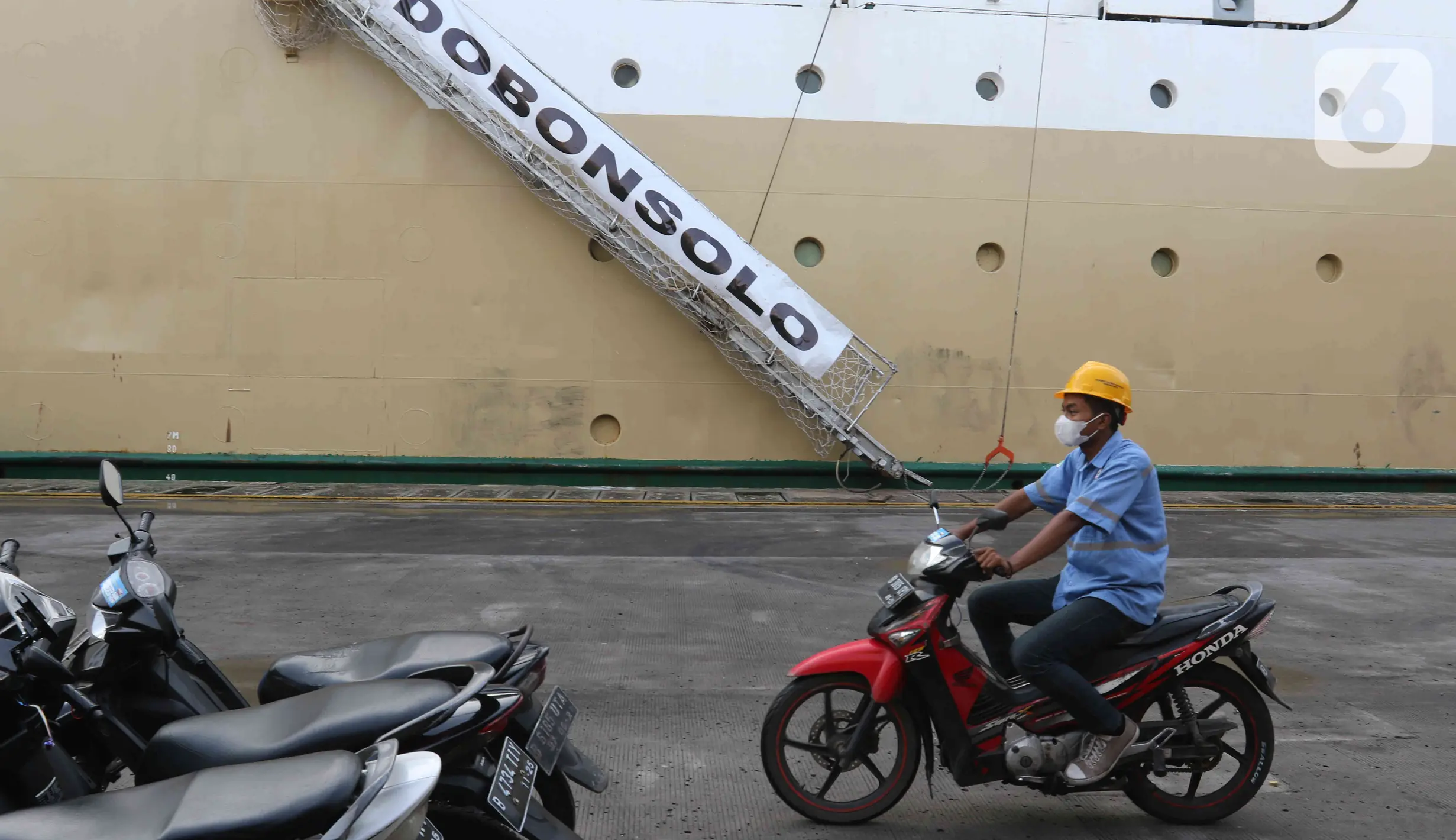 FOTO: Mudik Lebaran 2022 Lewat Jalur Laut - Foto Liputan6.com