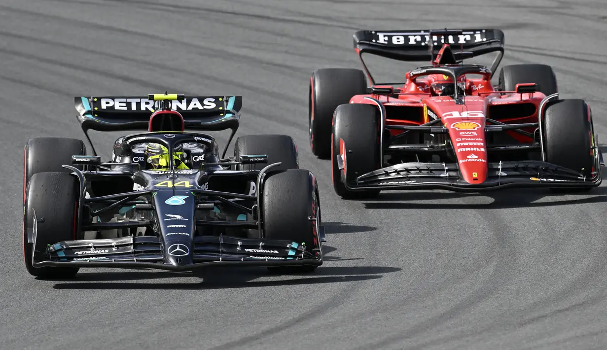 Foto: Melihat Kebersamaan Lewis Hamilton dan Charles Leclerc di Formula ...
