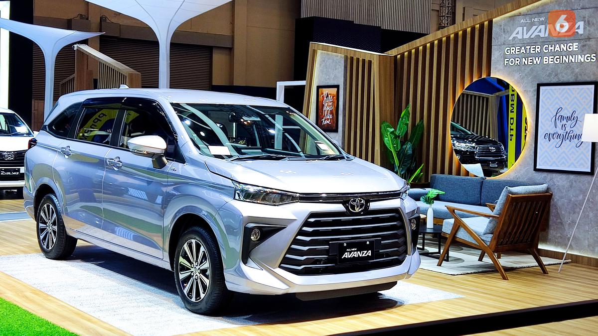 Toyota Bicara Peluang Mobil Hybrid Lokal Rp 300 Jutaan, Pakai Basis Avanza?