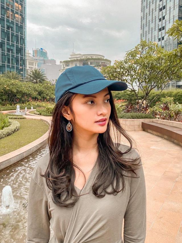 7 Pesona Sabrina Anggraini, Kekasih Belva Devara Sekaligus Puteri ...