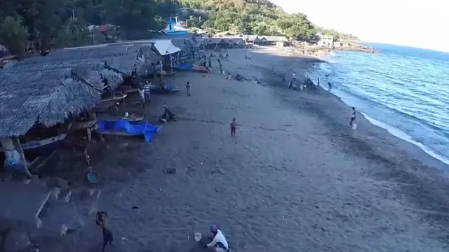 Meneropong Tradisi Menangkap Paus dari Langit Lamalera - Lifestyle ...