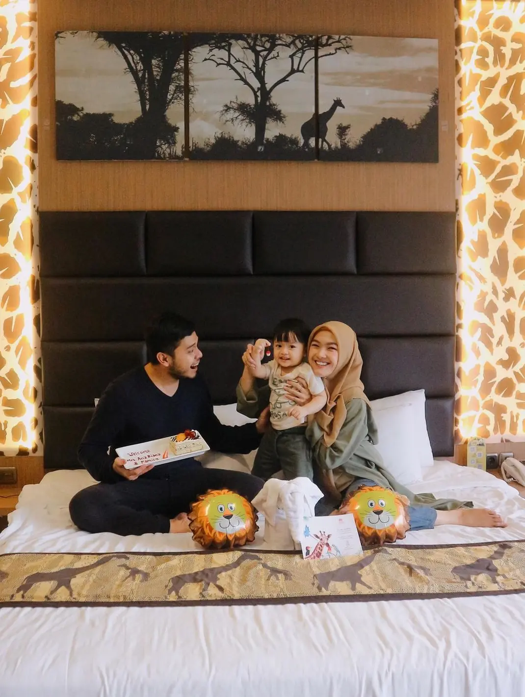 FOTO: Penampilan Baru Ana Riana saat Berhijab, Makin Cantik - Foto Liputan6.com