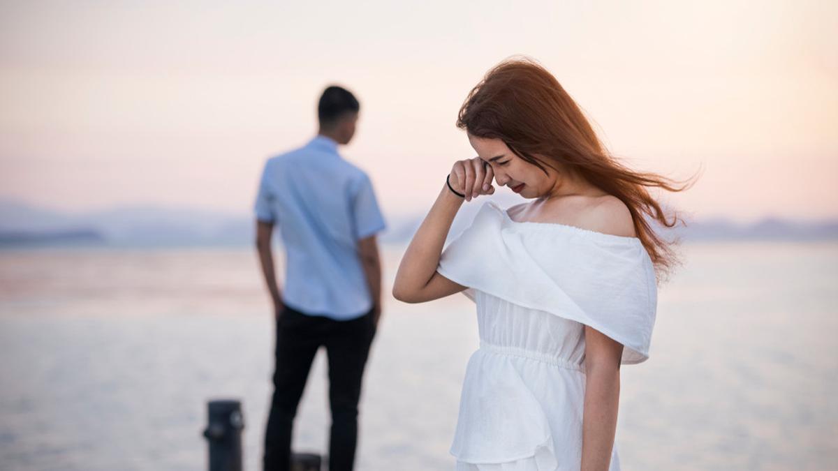 5 Tanda Kamu Pacaran dengan Orang yang Salah - Relationship Fimela.com