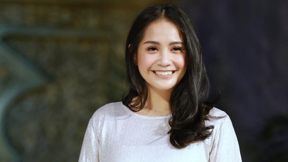 Senyum Kemenangan Nagita Slavina Setelah Bongkar Aib Raffi Ahmad - Entertainment Fimela.com