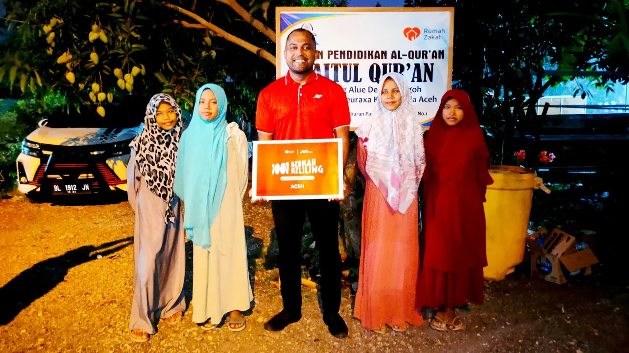 Tebar Kebaikan Ramadan, J&T Express Salurkan Paket Makanan dalam "1001 ...