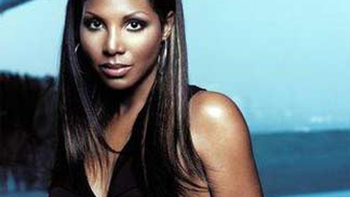 Toni Braxton 'Ambruk' - ShowBiz Liputan6.com