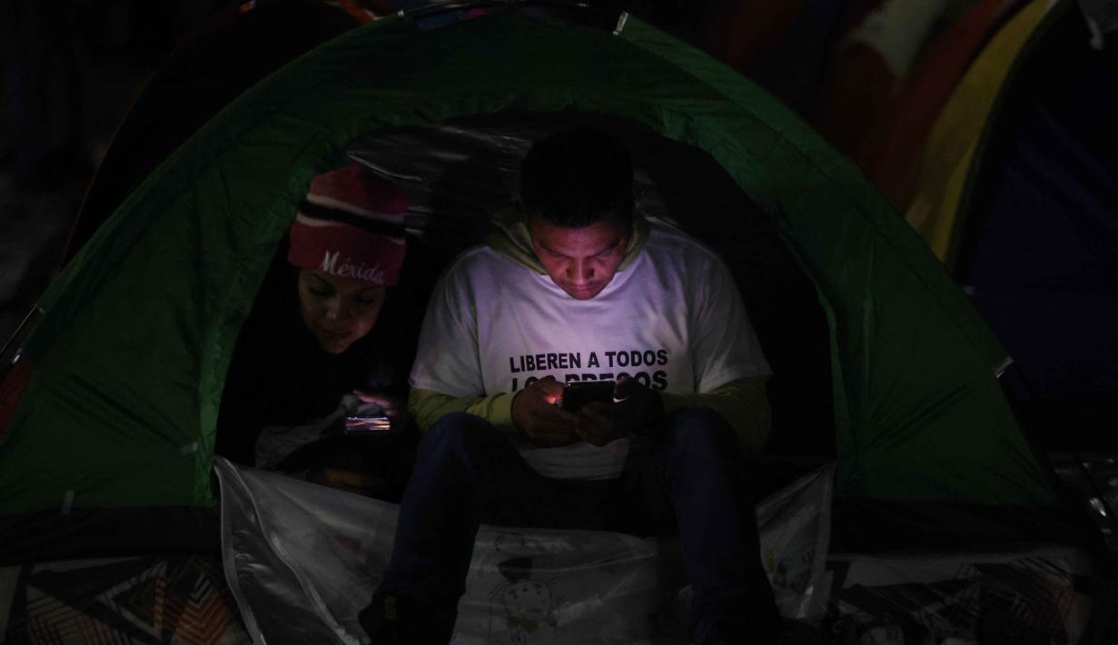 Harap Cemas, Keluarga Tahanan Politik Venezuela Menanti Pembebasan