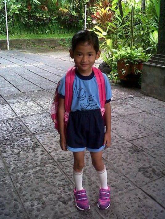 Kenangan Angeline Saat Berseragam Sekolah - Foto Liputan6.com