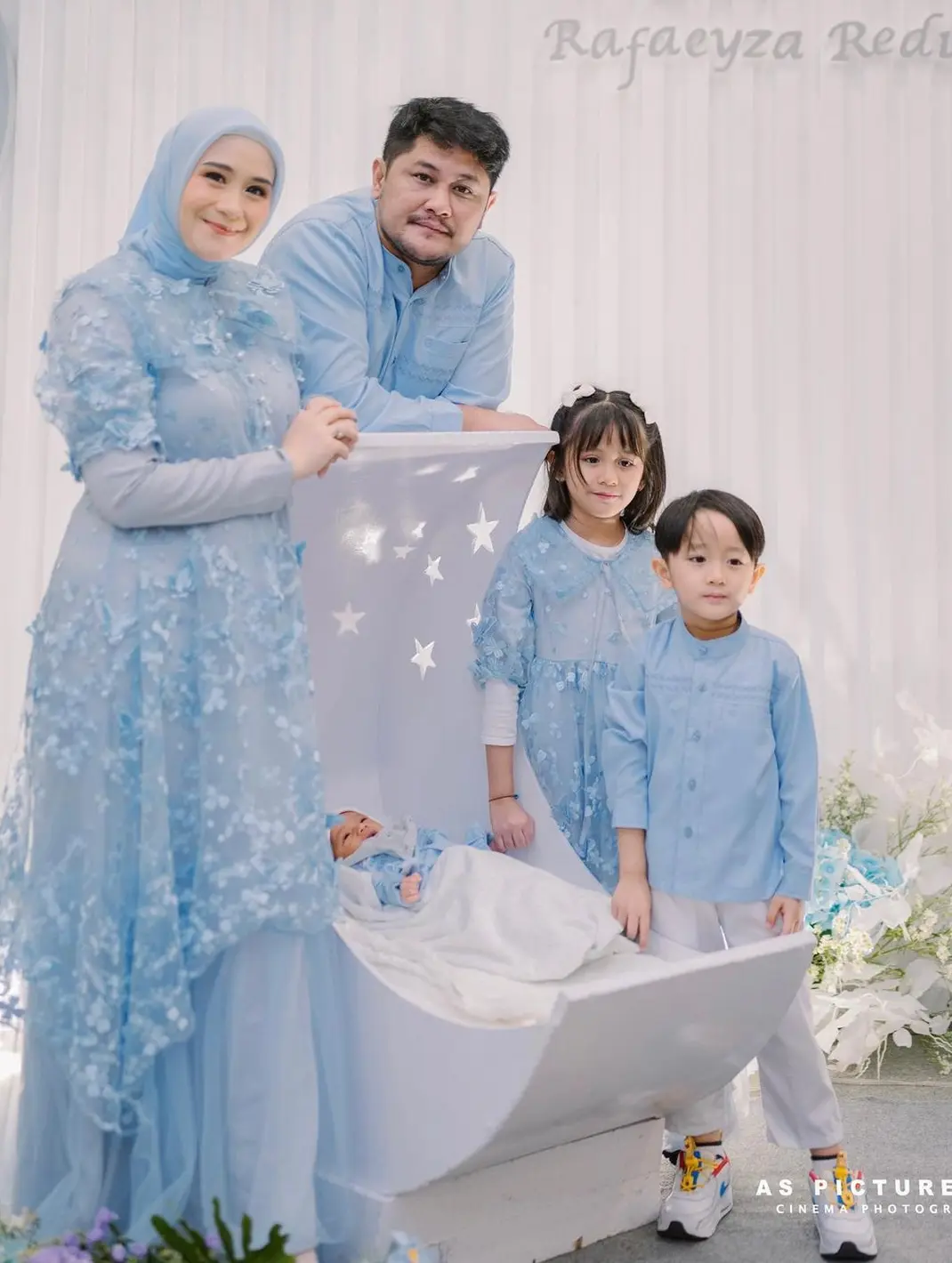 10 Potret Akikah Gavin Anak Ketiga Ryana Dea dan Puadin Redi, Dihadiri ...