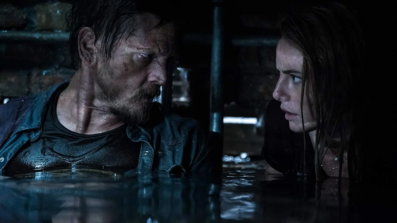 Film Crawl Tayang di Bioskop, Ini 5 Fakta Menariknya - ShowBiz Liputan6.com