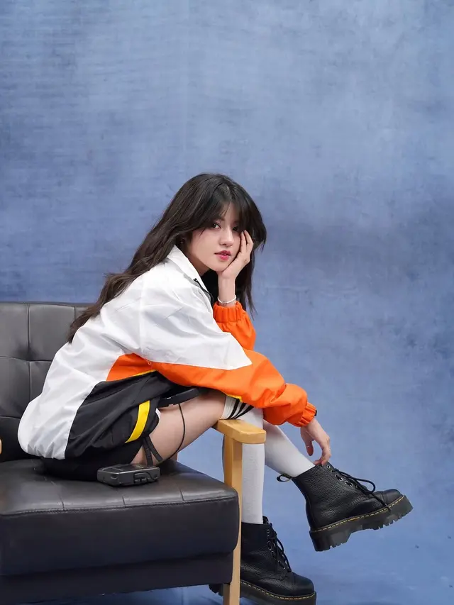 7 Potret Vonny Felicia alias Vonzy Berbalut Outfit Putih, YouTuber ...