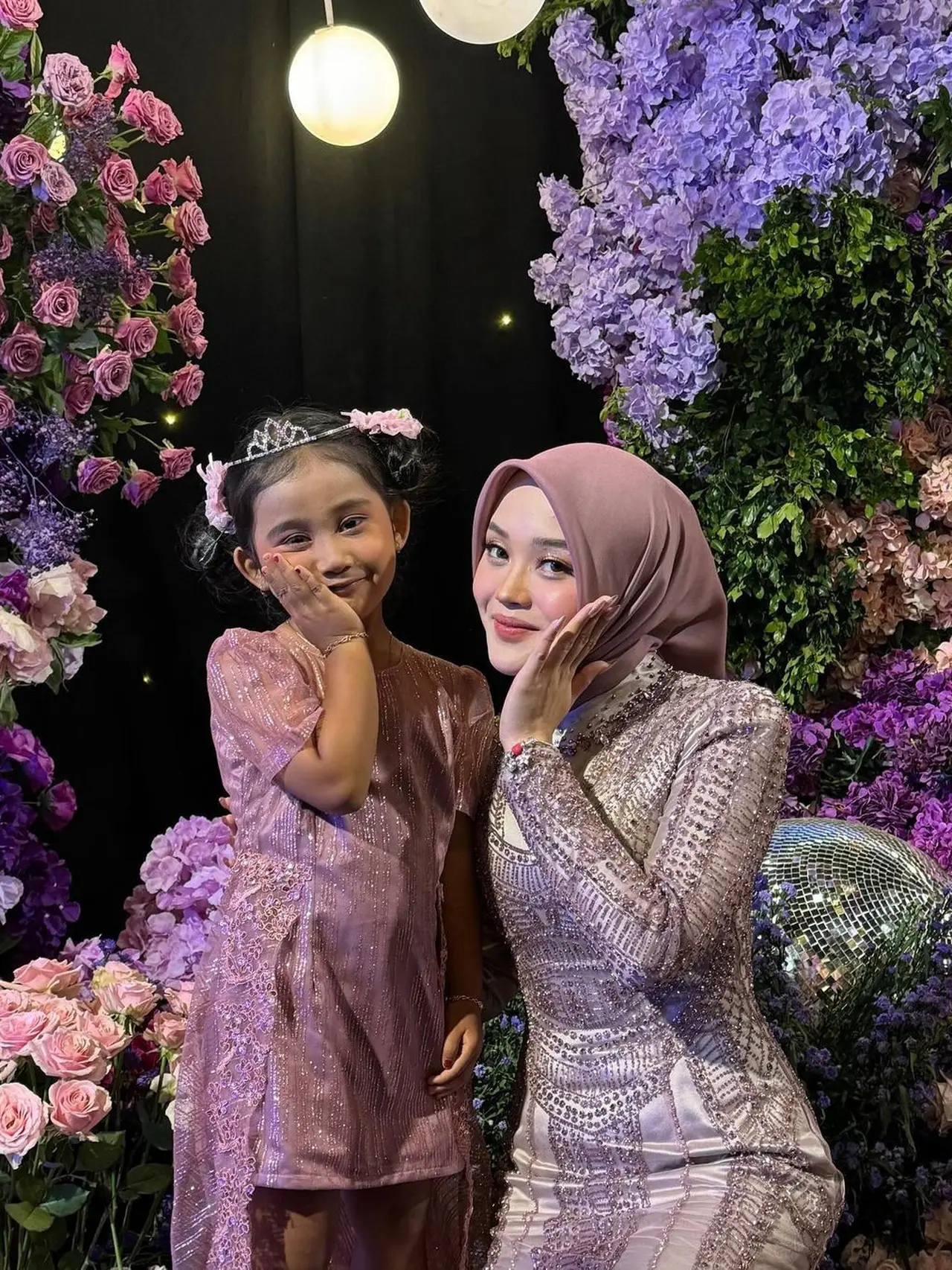 7 Potret Putri Delina dan Bintang di Pernikahan Rizky Febian, Penuh ...
