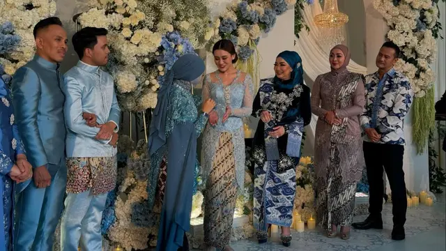 Thariq Halilintar Resmi Melamar Aaliyah Massaid, Disaksikan Reza Artamevia Hingga Angelina ...