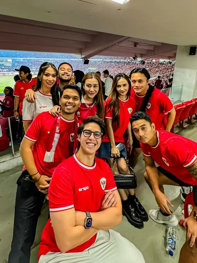 Dari Thariq Halilintar dan El Rumi, 6 Artis Ini Nonton Indonesia Vs ...
