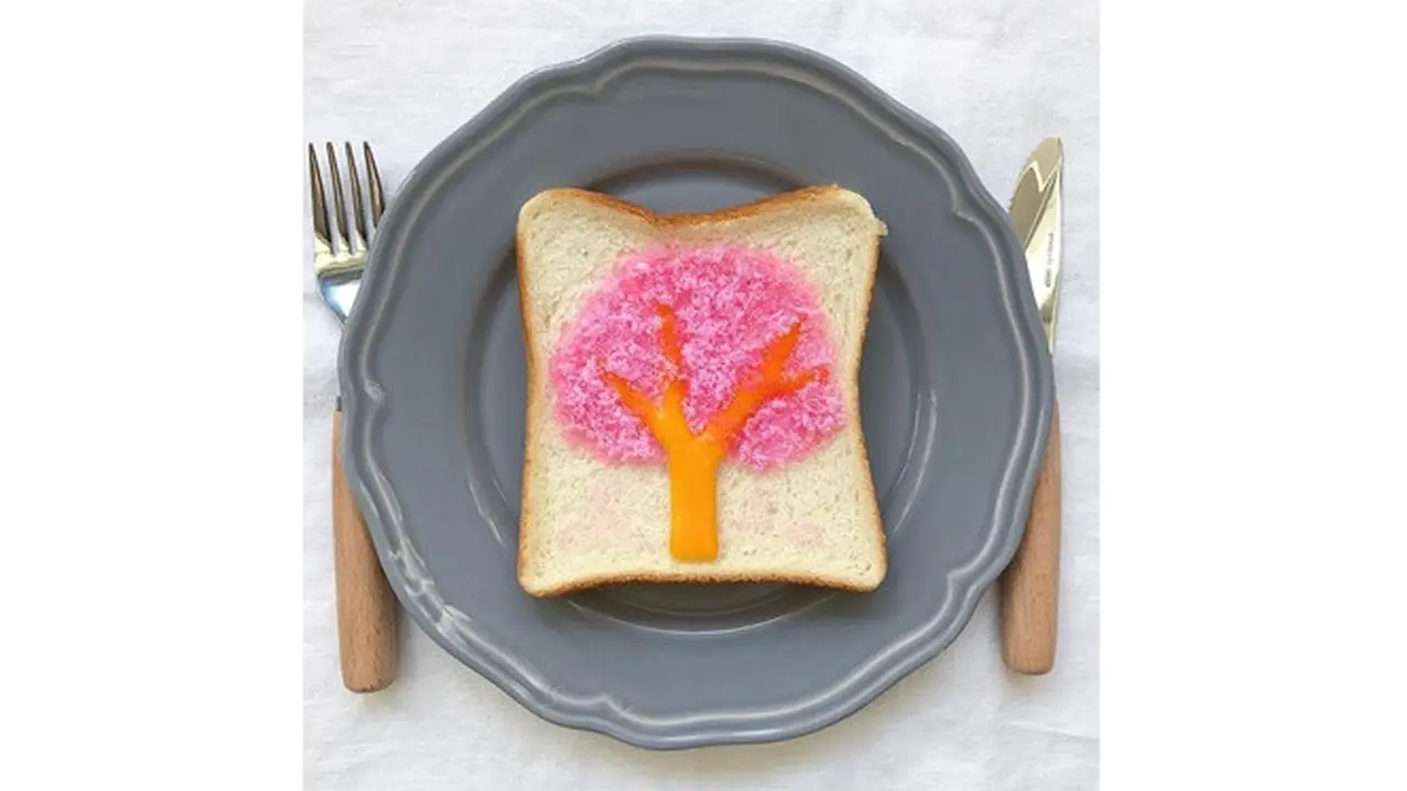 Bermodalkan Roti Tawar, Wanita Ini Buat 7 Lukisan dengan Detail ...