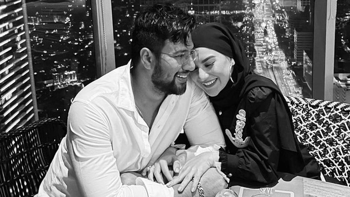 Potret Ammar Zoni Tertunduk Dekat Irish Bella, Penyesalan yang ...