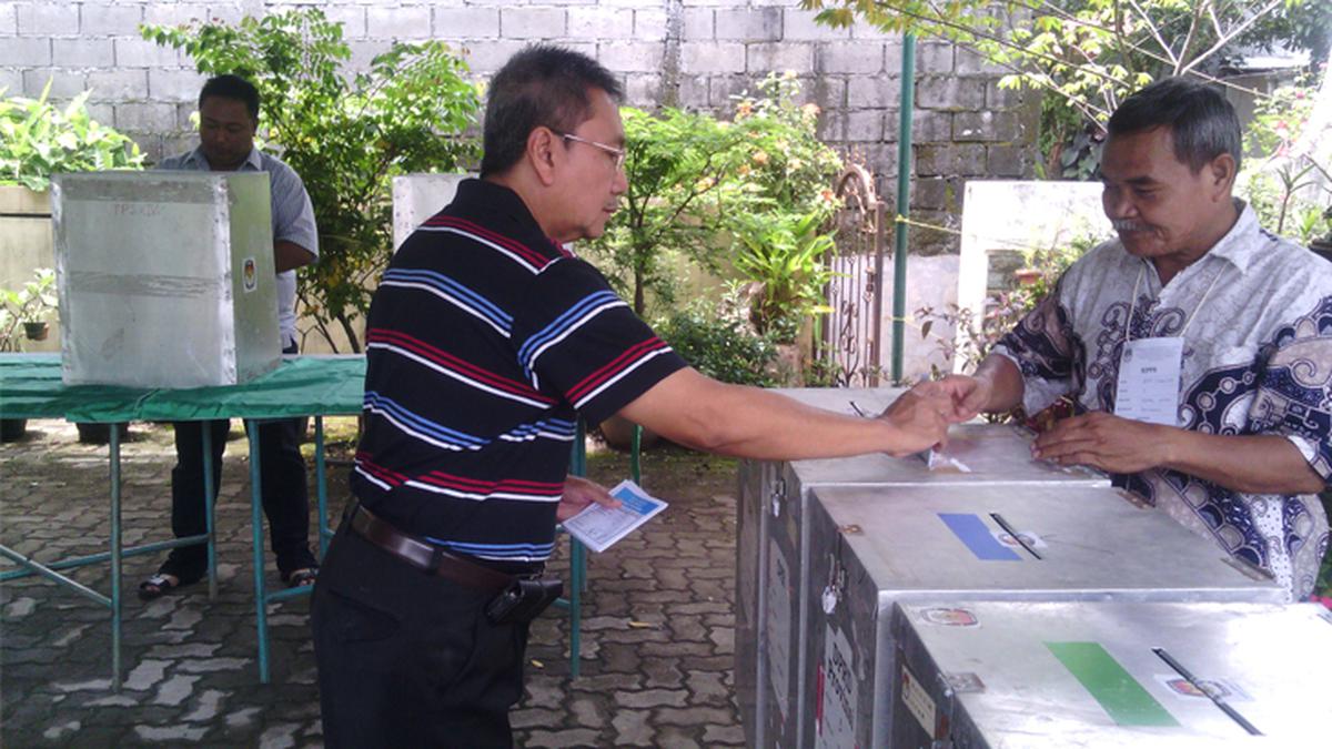 Euforia Pemilu di Banyumanik: RI Harus Bebas Korupsi - Citizen6 ...