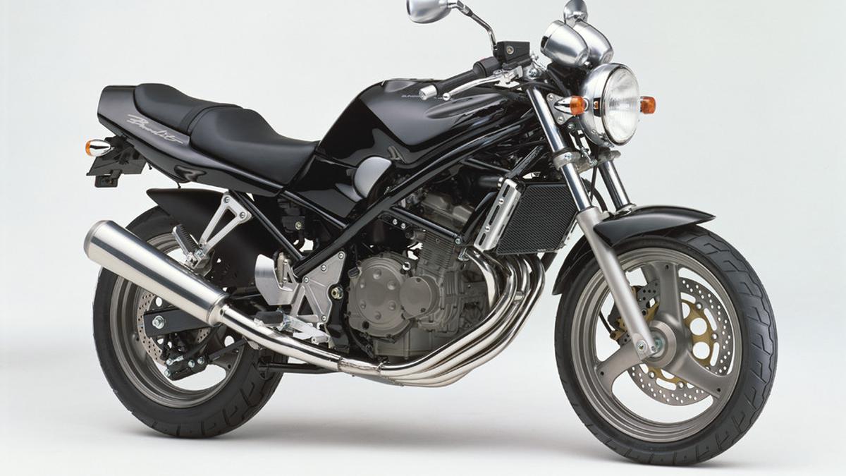 Mengenang Naked Bike Legendaris Suzuki Bandit 250, Motor Lawas Dengan ...