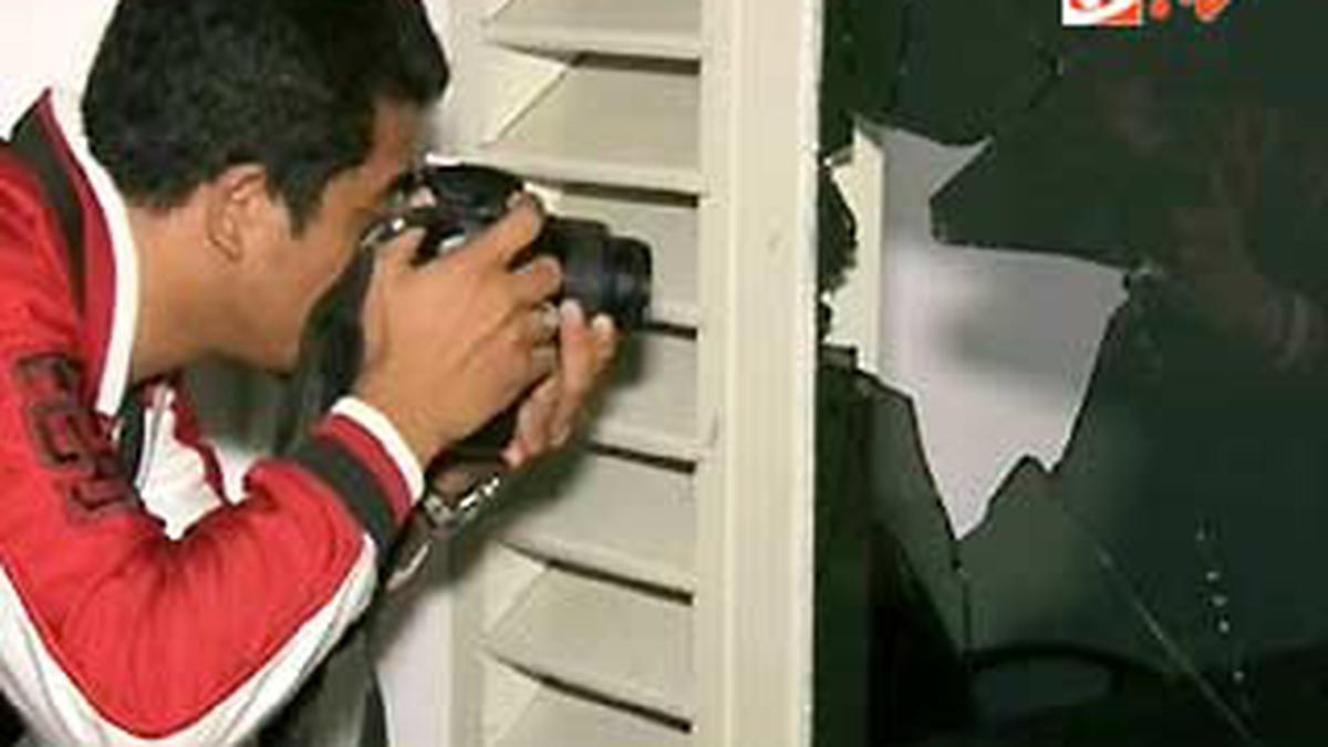 Kantor Dinsosnakertrans Sidoarjo Diserang - News Liputan6.com