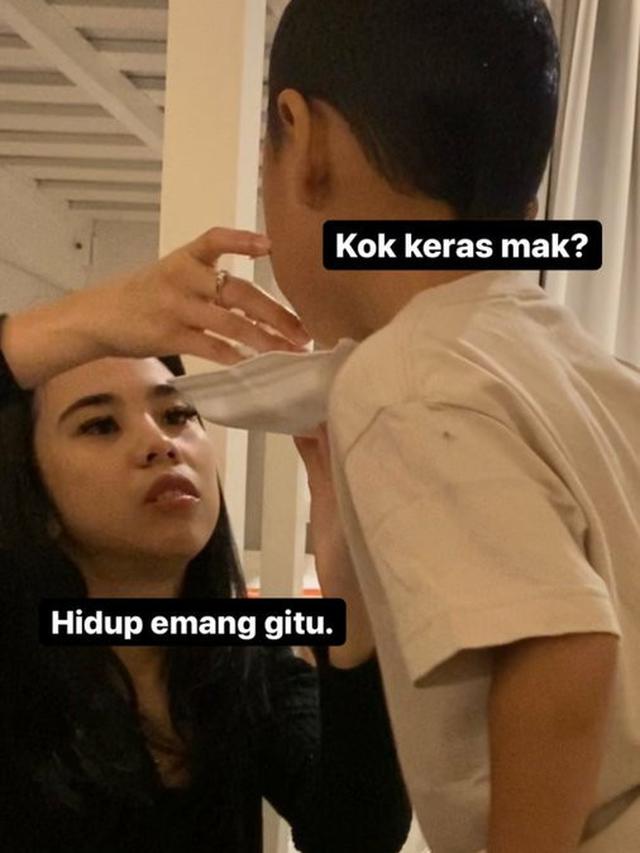 6 Meme Lucu Hidup Keras Ini Bikin Geleng Kepala