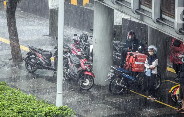 Arti Kata "Launching", Memahami Konsep dan Implementasinya dalam ...