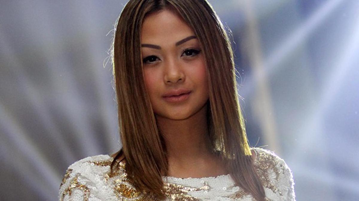 Selamat Ulang Tahun Model Cantik Indonesia, Indah Kalalo - Lifestyle ...