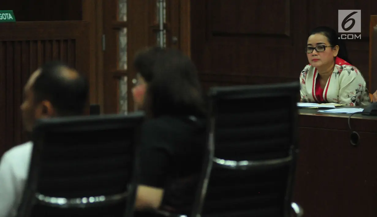 PHOTO: Pengacara Elza Syarief Menjadi Saksi Keterangan Palsu Miryam S ...