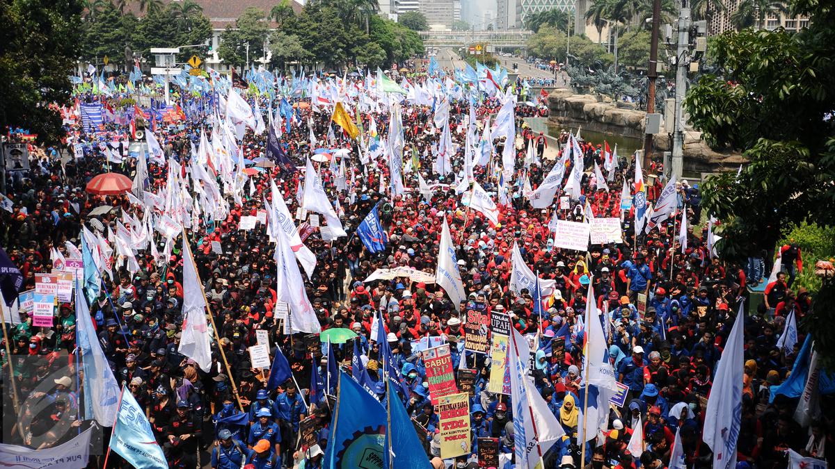 Rayakan May Day, 150 Ribu Buruh Kepung Istana Hari Ini - News Liputan6.com