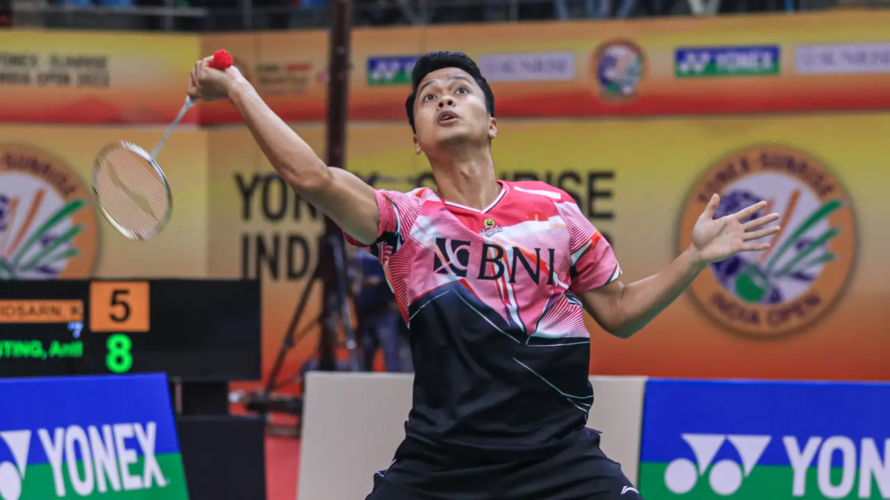Drama 4 Kali Senar Raket Putus, Anthony Ginting Terhenti di Semifinal India Open 2023 - Bola ...