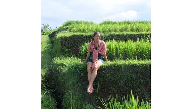 Jarang Terekspos, Ini 6 Potret Anak Kedua Chrisye yang Berprofesi ...