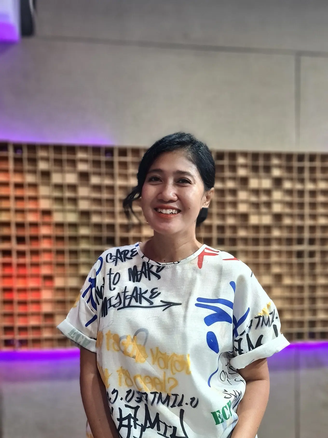 7 Potret Terbaru Erie Suzan, Pedangdut Senior yang Makin Cantik di Usia ...