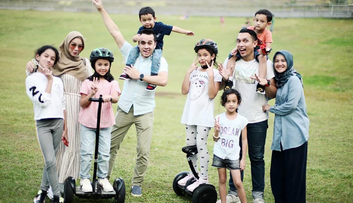 FOTO: Potret Kebersamaan Giovanni Tobing dan Istri yang Cantik Berhijab ...