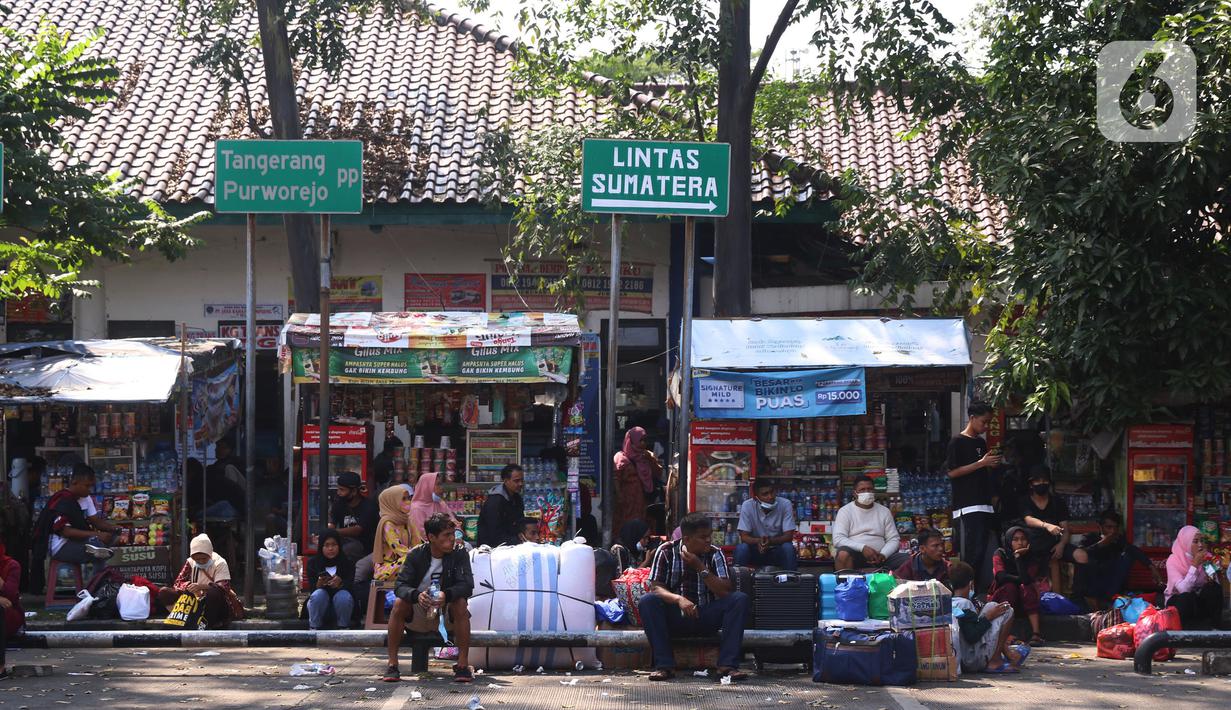 FOTO: Aktivitas Terminal Poris Pelawad Kembali Ramai - Foto Liputan6.com